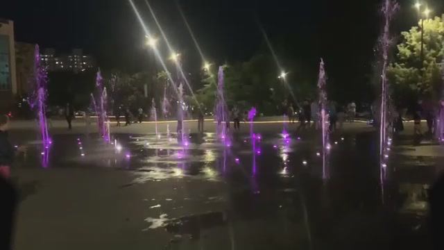 МУЗЫКАЛЬНЫЙ ФОНТАН  (сочи)