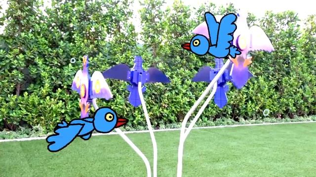 ДИАНА И РОМА - Диана и Рома играют с папой на свежем воздухе