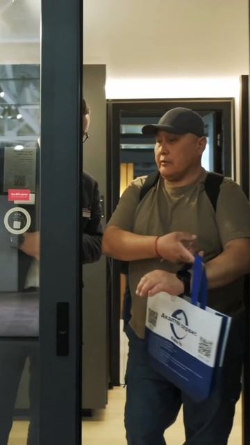 Панорамные двери РЕХАУ INTELIO SLIDE идеальное решение для загородного дома.