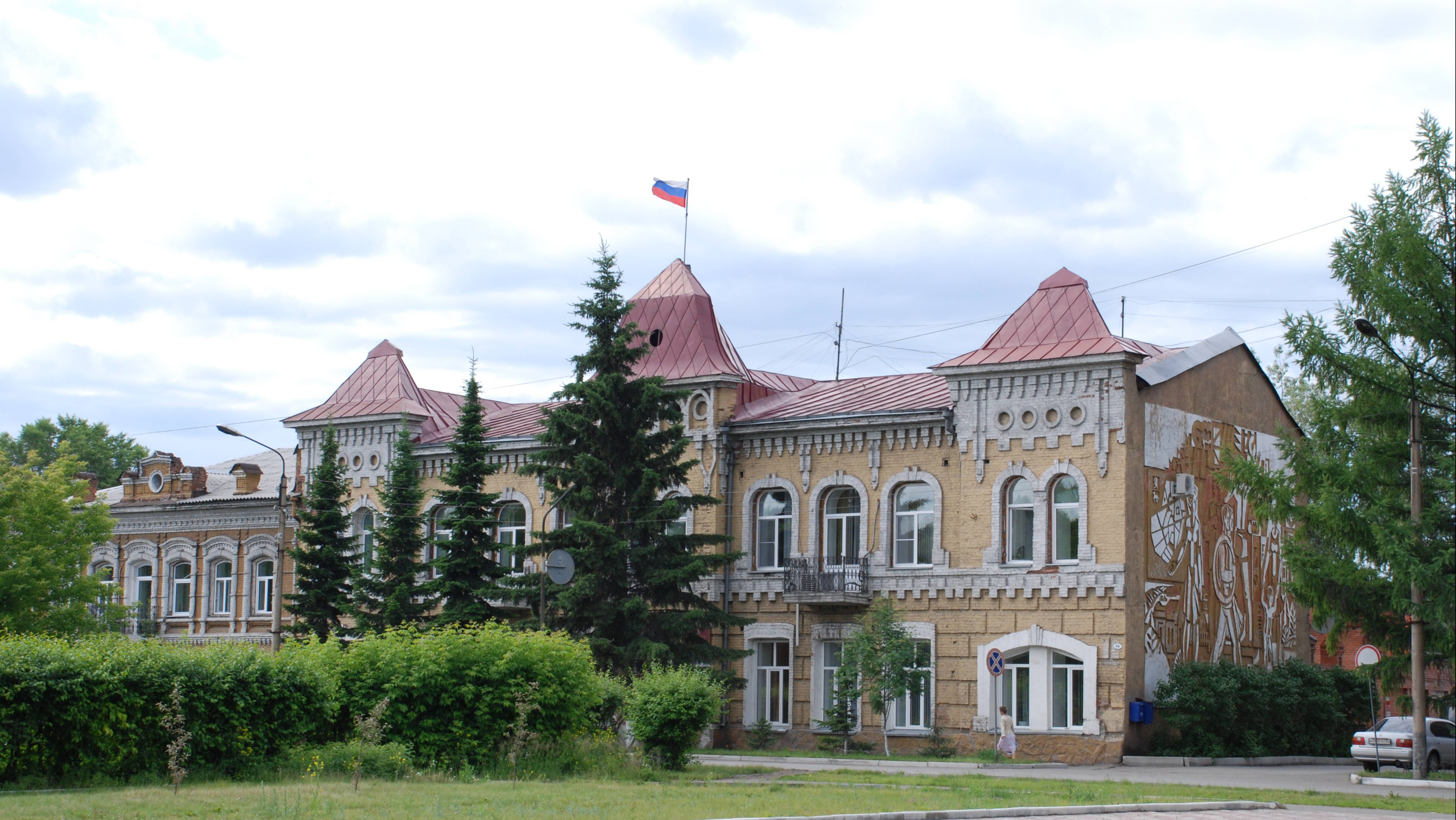 История уездного города М. 19 Дома Адриана Матонина и Карла Калнина.