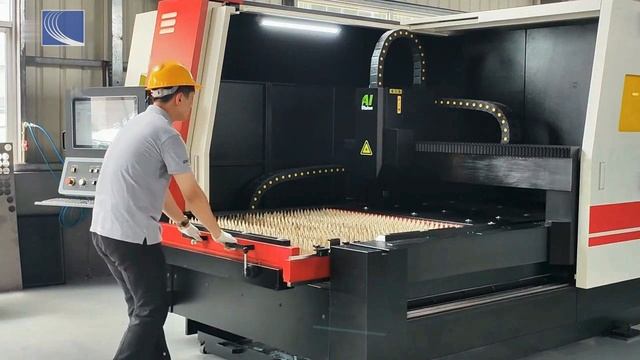 Лазерный станок 1250х1250 мм