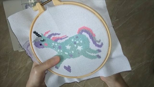 Видео процесс вышивки крестом единорога #вышивка #видеопроцесс #единорог #вышивкакрестом