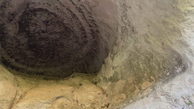 Пещера "Око дьявола", Крым. Или "пещера демонов" или официально "Дзива Коба" - 2