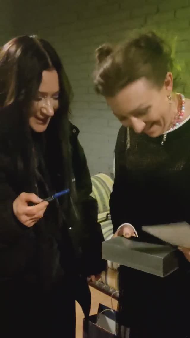 Парфюм "ЛИNДА" дарю певице Линде | 30.04.2025 | Москва