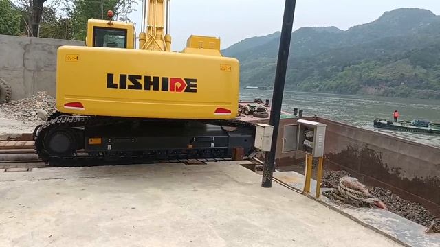 Гусеничный электрический экскаватор Lishide SC360EV