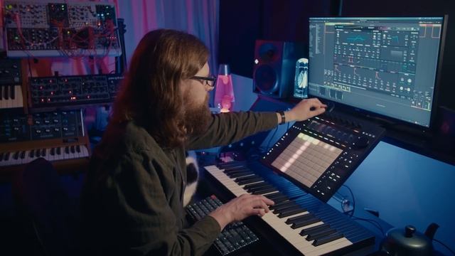 Space Ambient with Pigments (new soundset release)