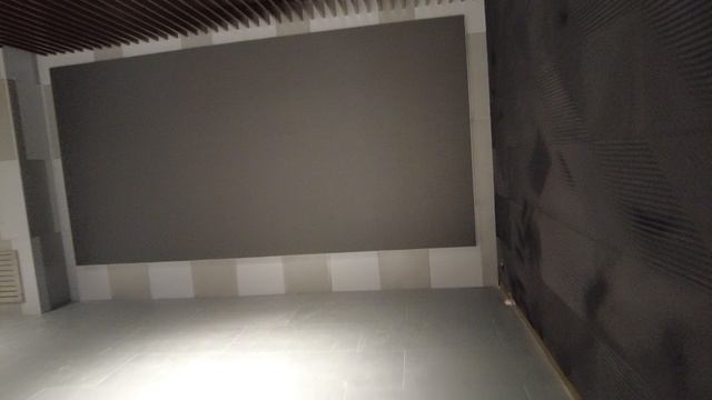 Аэропорт Тюмень Рощино, 1 очередь, 2025 г | Реечный потолок, облицовка стен и колонн # 4