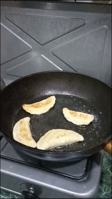 Готовим в Грузии. Жареные пирожки с капустой