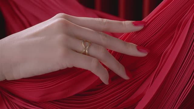 SAMSUNG 4K DEMO QLED - Alive in Color