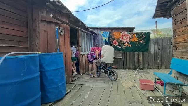 Жизнь аборигенки. Приехали внучки, поднимаем Рики велосипед. Один день из нашей жизни. 25.06. 2025