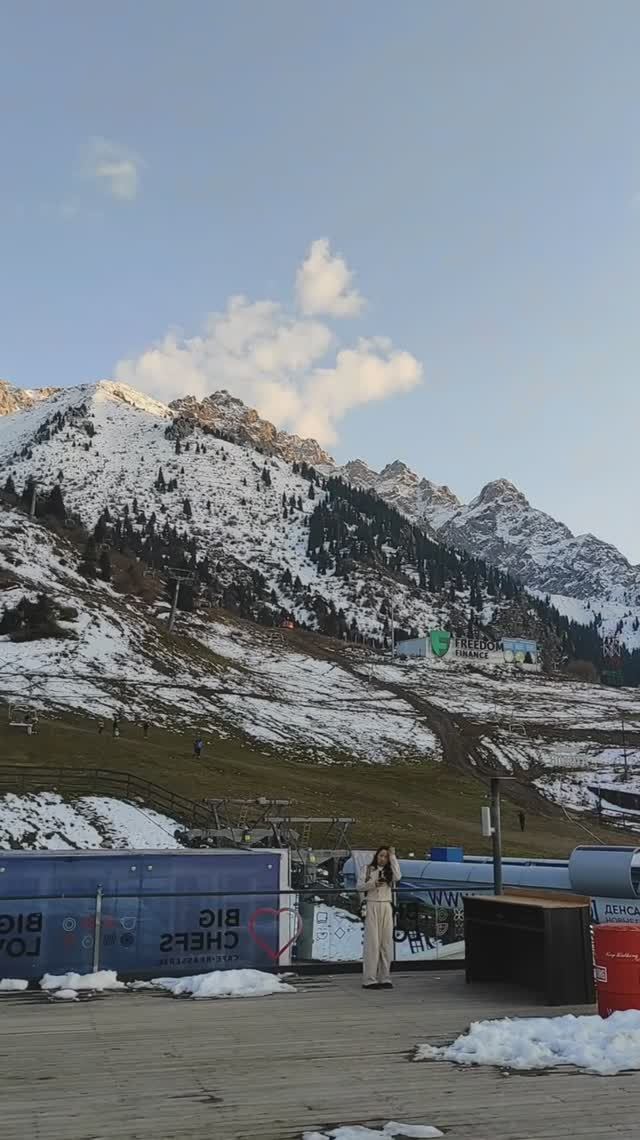 В гору Шимбулак и обратно (вертикальное)