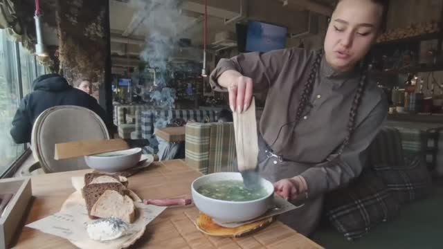 Мурманск. Поморская уха с прижигом