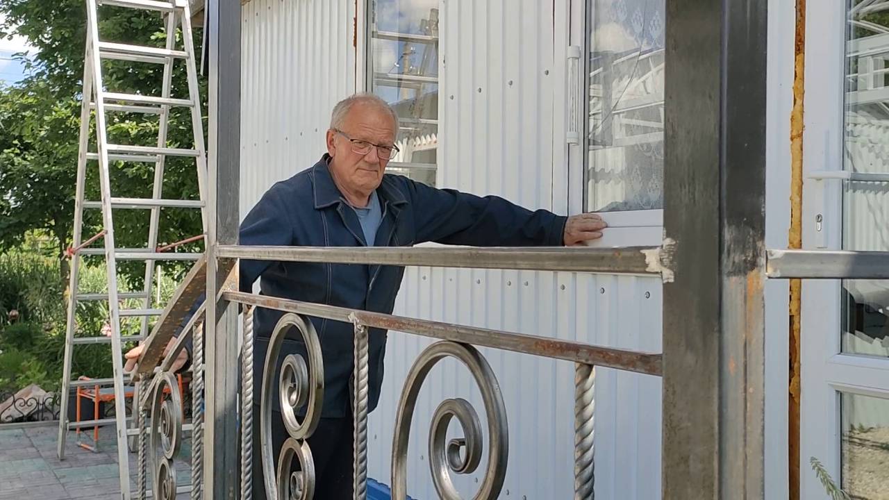 Колдуем над крыльцом, мучаем газонокосилку, ферментируем иван-чай. Жизнь в деревне. Июнь 2025