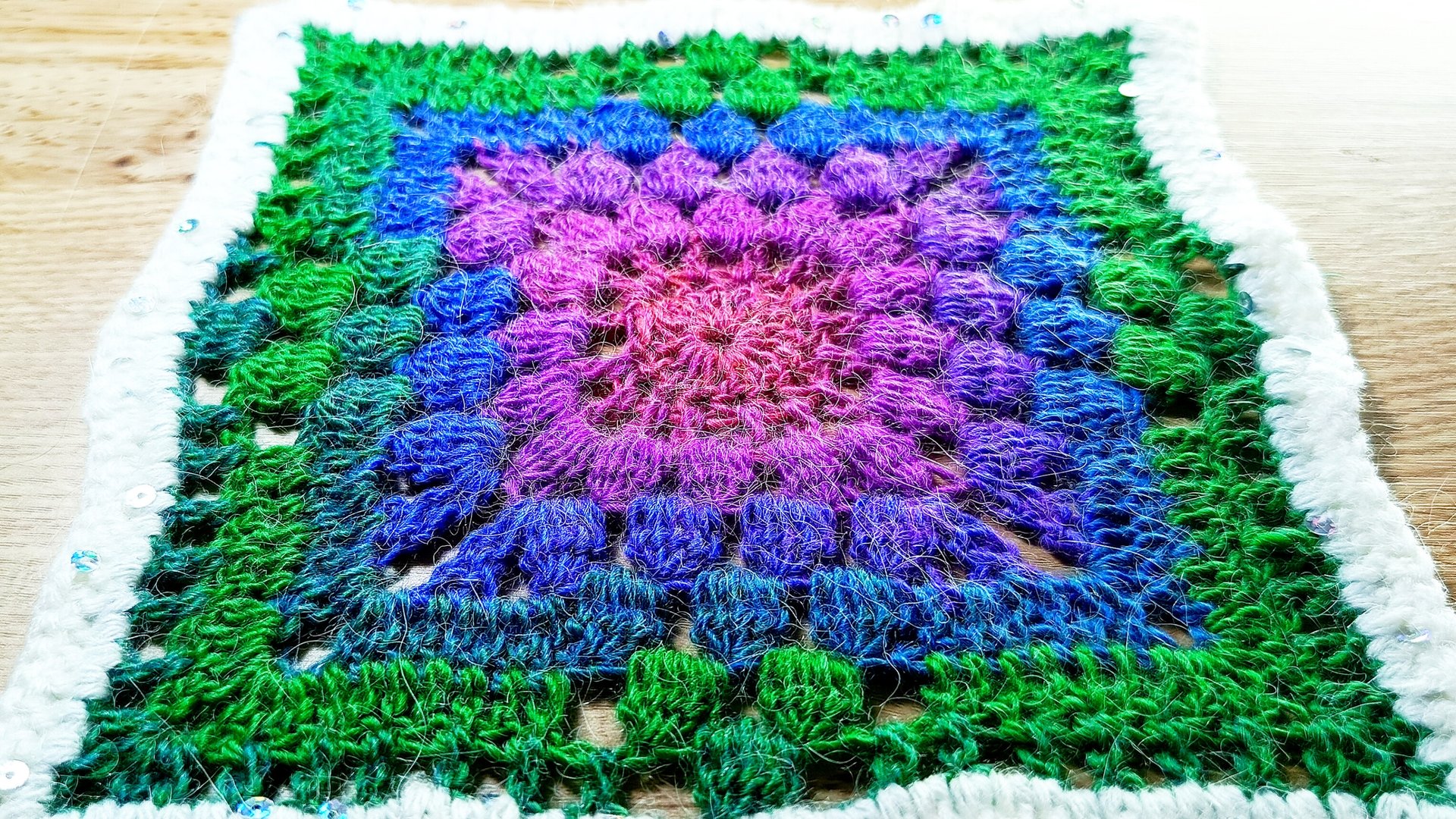 Вязание. Бабушкин квадрат. Схемы вязания, Квадрат крючком.mp4