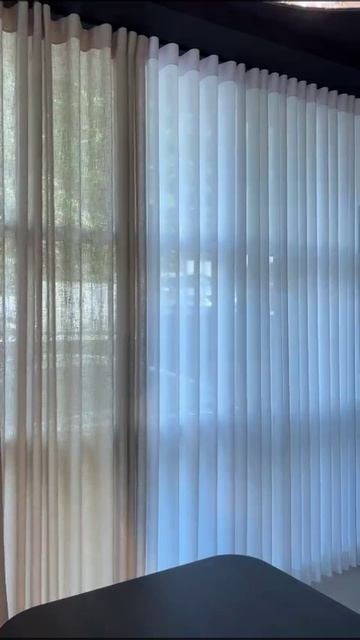 Роскошные шторы в сочинском коттедже