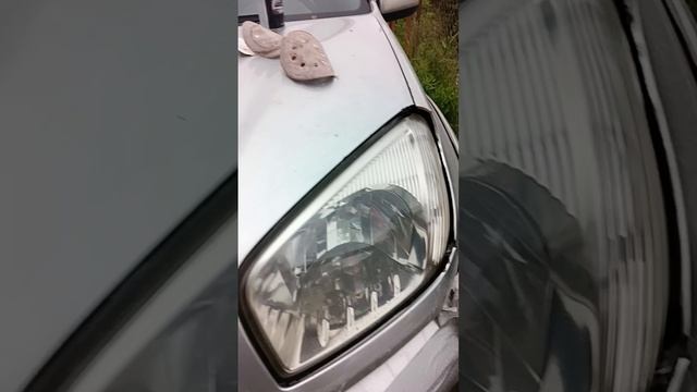 Полировка фар самостоятельно за 40 минут.Новые фары чистые красивые .Нужна вода ,шлифовка и лак😁
