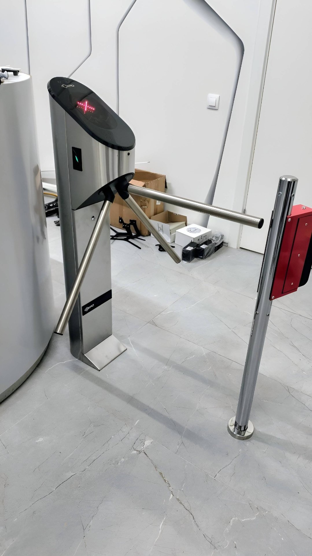 Турникет-трипод "Антипаника" в действии. Это даже немножко балет! #турникет #скуд #монтаж