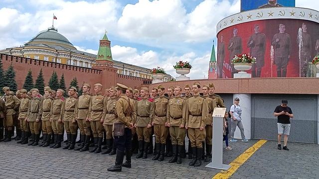 К 80-й годовщине Парада Победы на Красной площади Москва иммерсивный музей 24 июня 2025г.