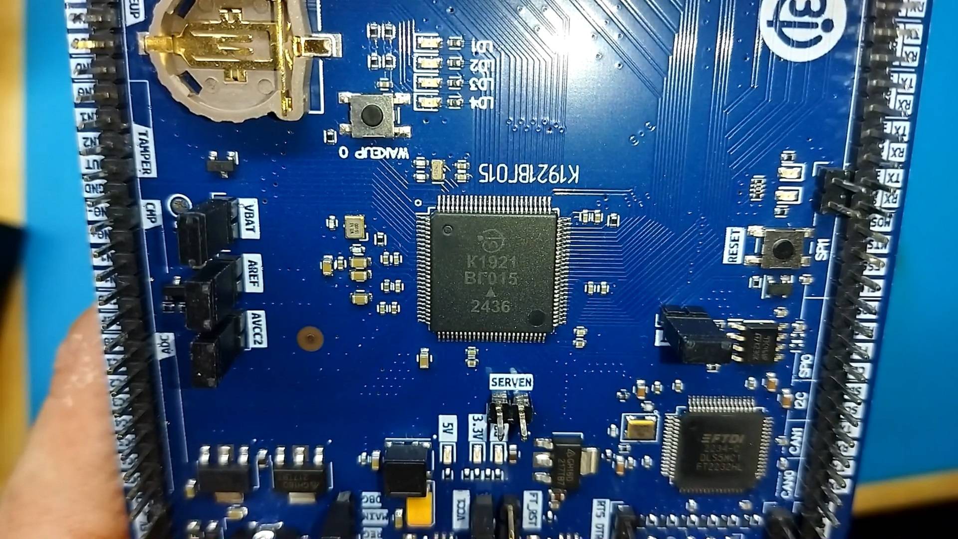 МК от НИИЭТ К1921ВГ015 на плате | рассказываю как прошивал МК с помощью Makefile