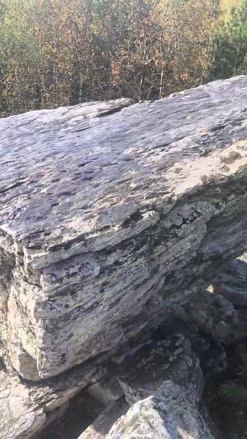 Скалы Корабль, забрался #горы #тагил #туризм #урал #отдых #природа #красота #скалы #пещера #корабль