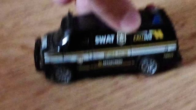 Мультик ОПАСНОЕ НАПАДЕНИЕ НА АМЕРИКАНСКИЙ РЕСТОРАН. Очень интересный мультфильм.