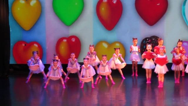 Девочка милашка. Чупа-чупс. Отчетный концерт "Мой полёт" Огоньки. 2025-06-26 ГДК Таганрог