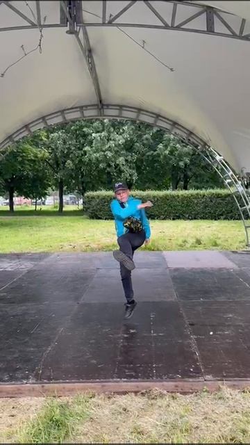 танец без музыки