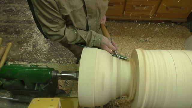 Огромная нога для консольного стола.