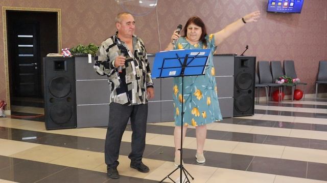 песня "Приходите в мой дом" поют Исаевы