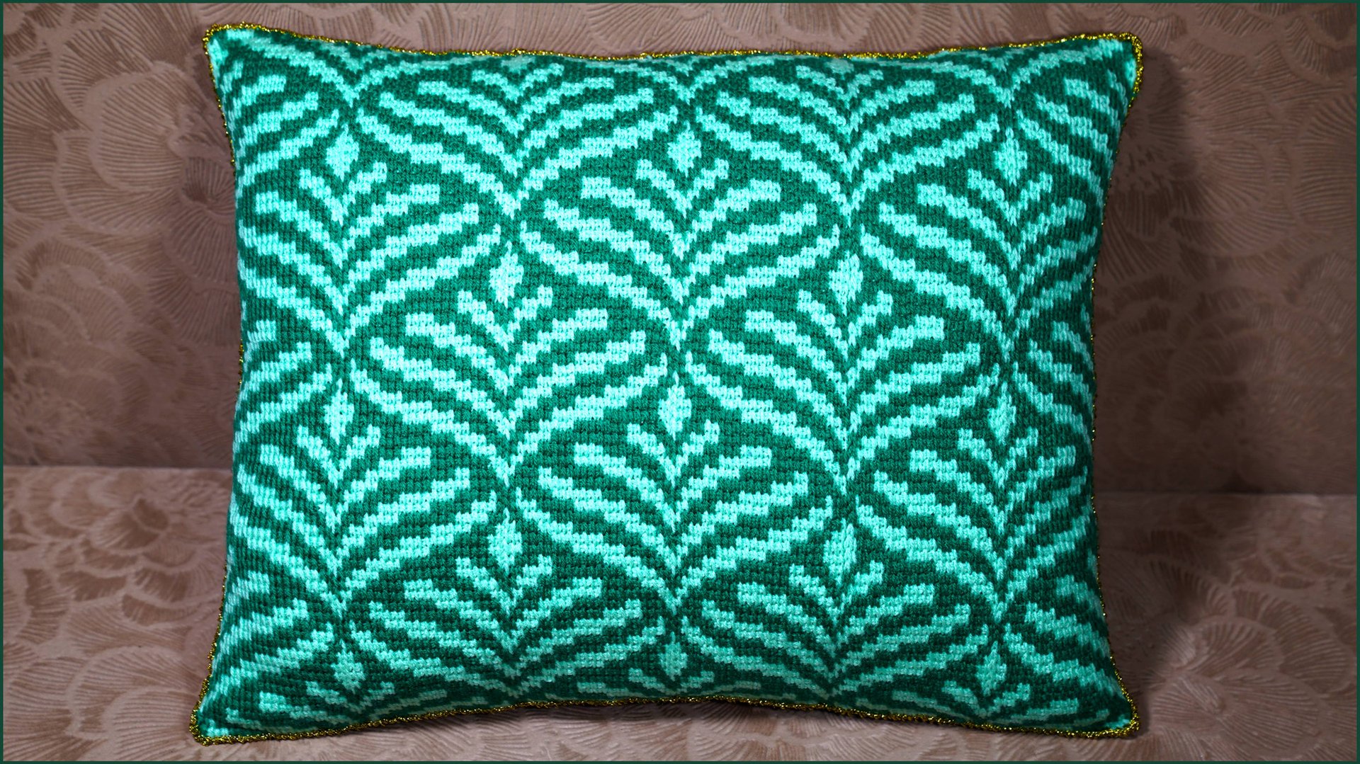 Подушка с узором Барджелло тунисским крючком. Часть 4.