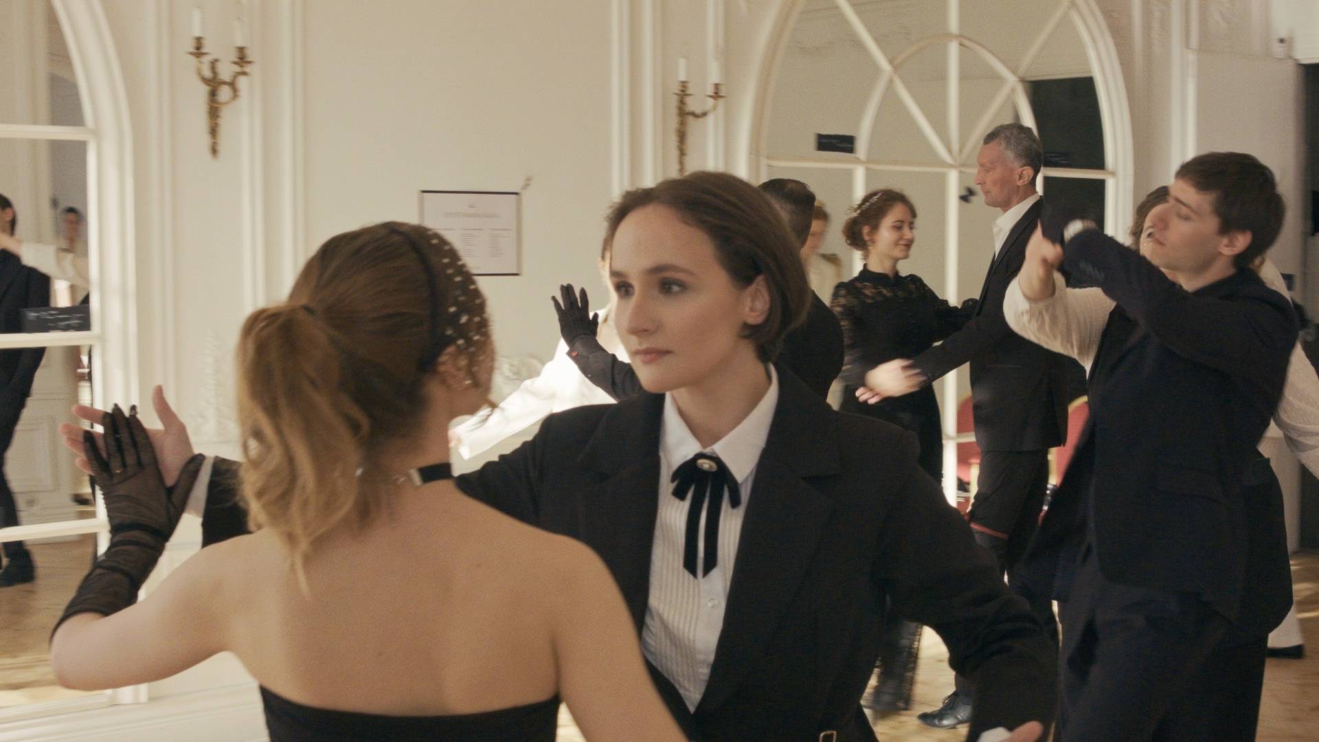 Кросс-степ вальс под Quiet Romance на Чёрно-белом балу студии Promenade