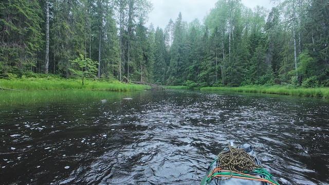 Сплав - река Андома ( первый порожек , и нежданчик )