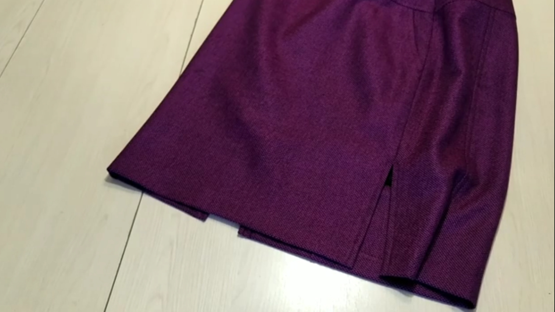 Обработка низа изделия с разрезом.