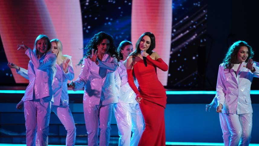 Они невероятные: Зара о подрастающем поколении и выпускниках на «Алых парусах»