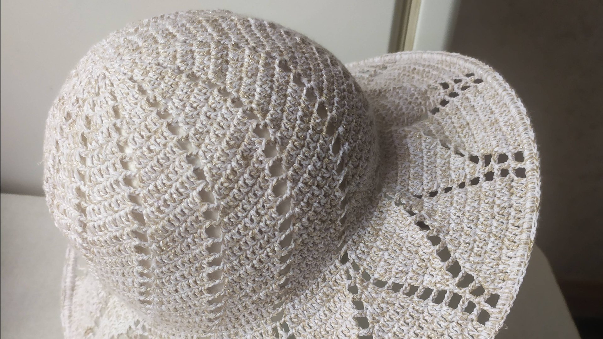 ЛЕТНЯЯ ШЛЯПКА КРЮЧКОМ. МАСТЕР-КЛАСС.