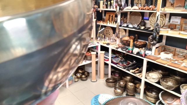 Кованая поющая чаша Dark flower of life ( 16 см, нота: До, 241 Гц) / shamanic.moscow