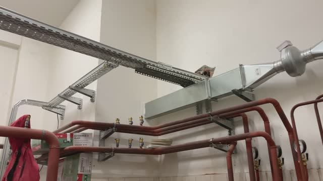 ⚡ Монтаж лотка в ВРУ: профессиональная установка для надежной электропроводки ⚡