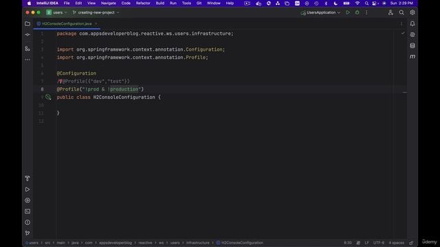 16 - Configuration class to start and stop H2 console web server
