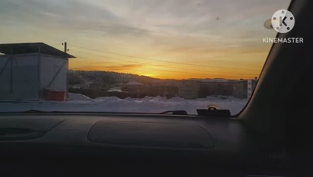 В СЕВЕРОМОРСКЕ ПЕРВОЕ СОЛНЦЕ ПОСЛЕ ПОЛЯРНОЙ НОЧИ _ ПЕЧЕНОЧНЫЕ ОЛАДЬИ _ ЗАКУПКА НА ЧАЕПИТИЕ