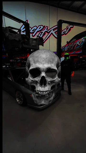 звук машин.