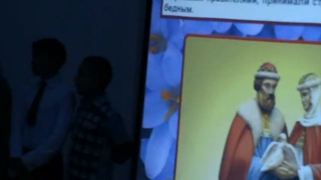 Программа,часть 6. Песня "Не унывай, Бог с тобой всегда".