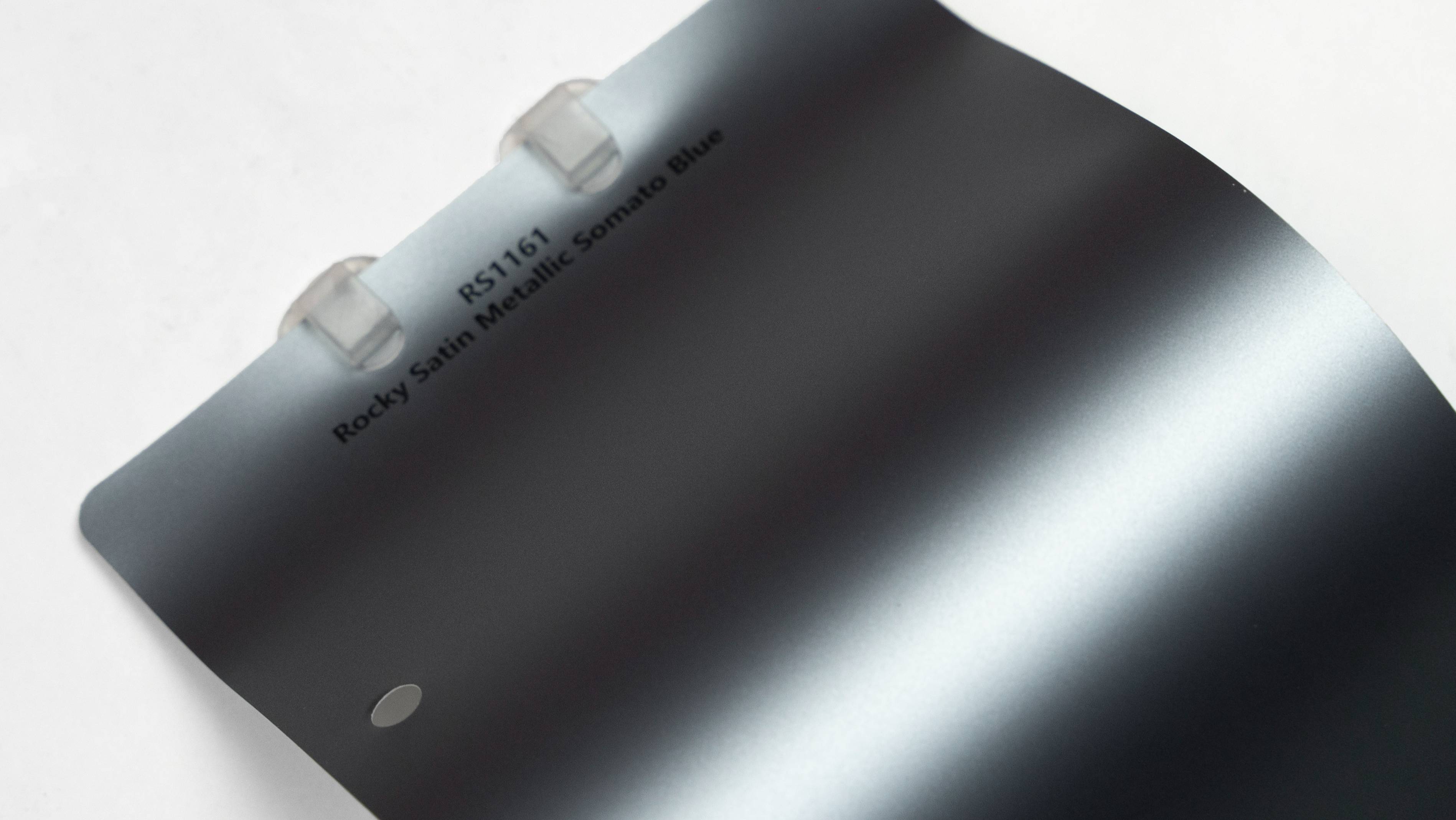 RS1161— виниловая плёнка IRISTEK Rocky Satin Metallic Somato Blue (темно-синий металлик)