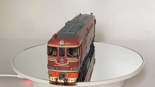 Модель тепловоза ТЭП60 из серии «Наши поезда» (перевыпуск)