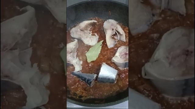 Готовим в Грузии. Тушим скумбрию