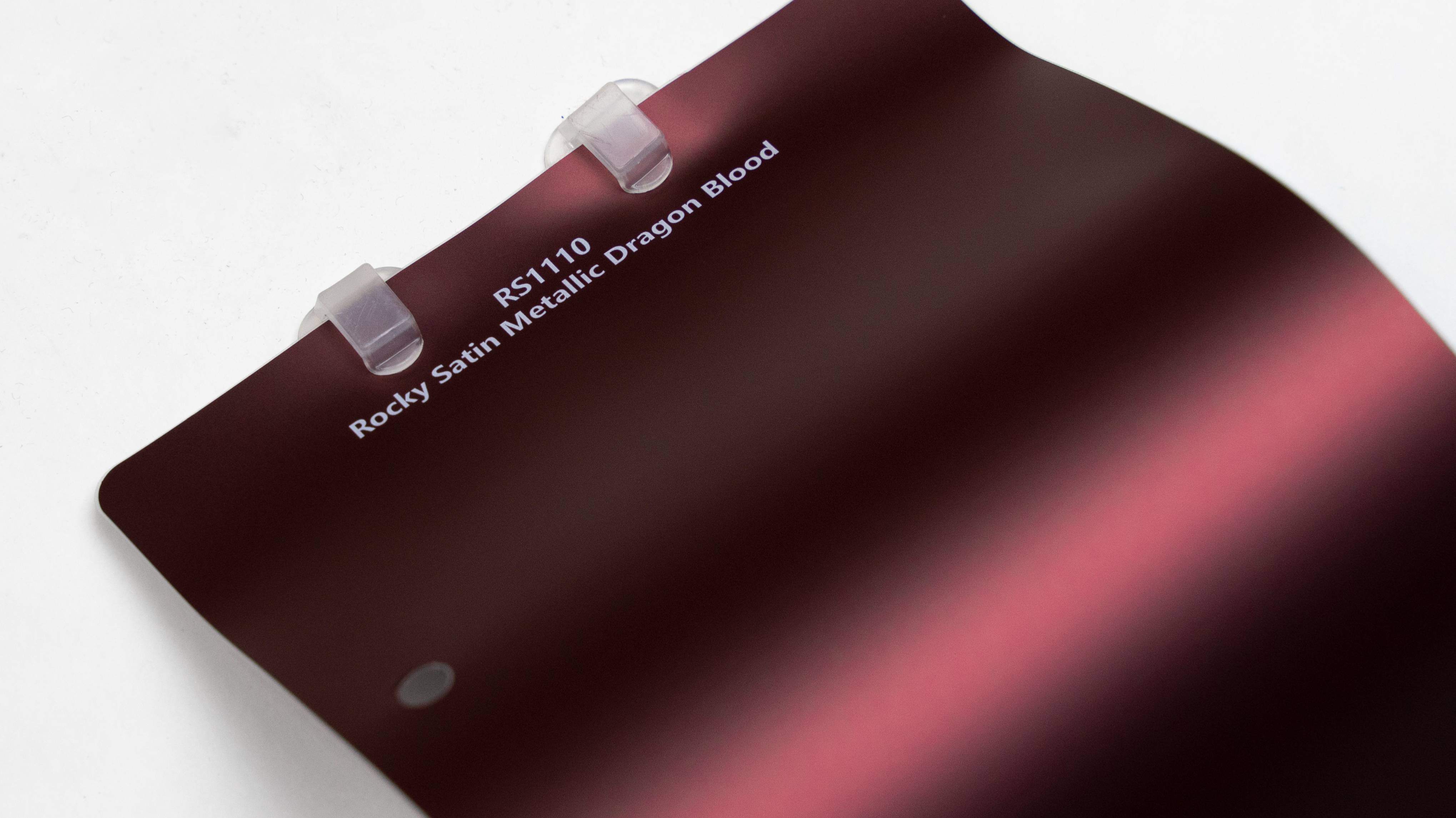 RS1110 — виниловая плёнка IRISTEK Rocky Satin Metallic Dragon Blood (кровь дракона)