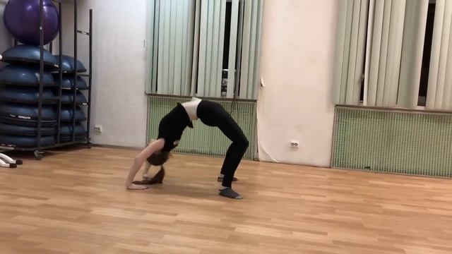 Танец для самостоятельного повторения в домашних условиях для начинающих в художественной гимнастике