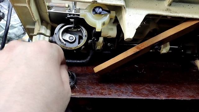 Ремонт, настройка швейной машинки Чайка, Подольск 132м, 142м