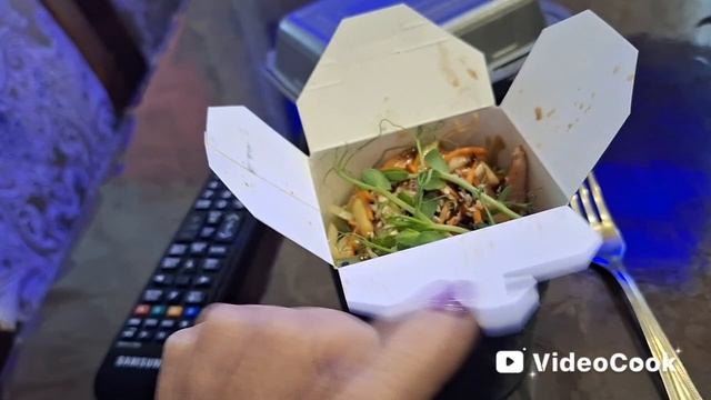 Vlog/62/ Собрали до дождя красную смородину/ Желе без веточек/ Доставка из Империи пиццы..