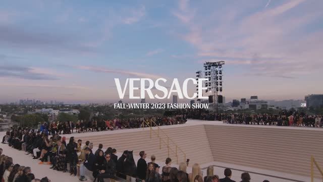 Показ коллекции Versace осень-зима 2023-2024