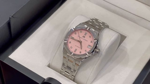 Часы наручные Maurice Lacroix AI6006-SS00F-550-E